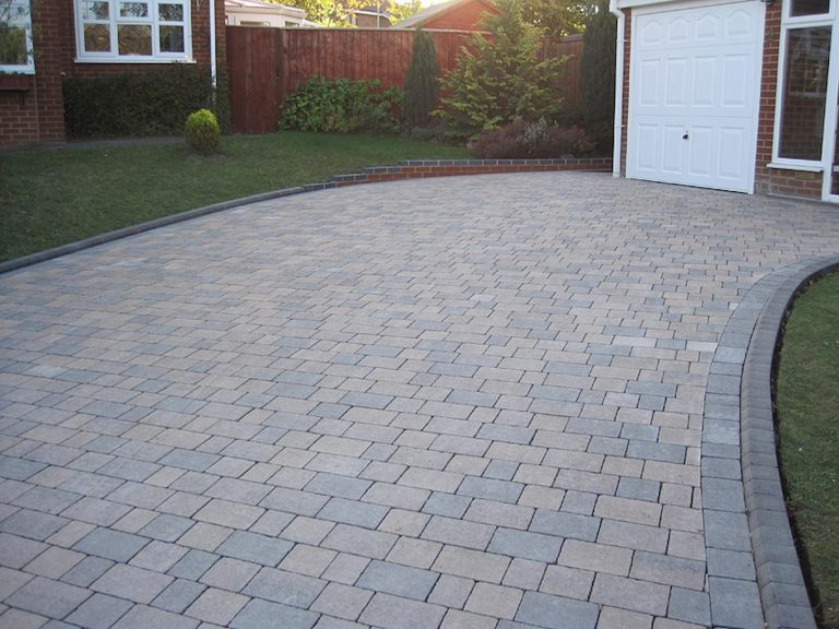 The Ultimate Guide To Style Of Driveways For Your House - Furniture ...